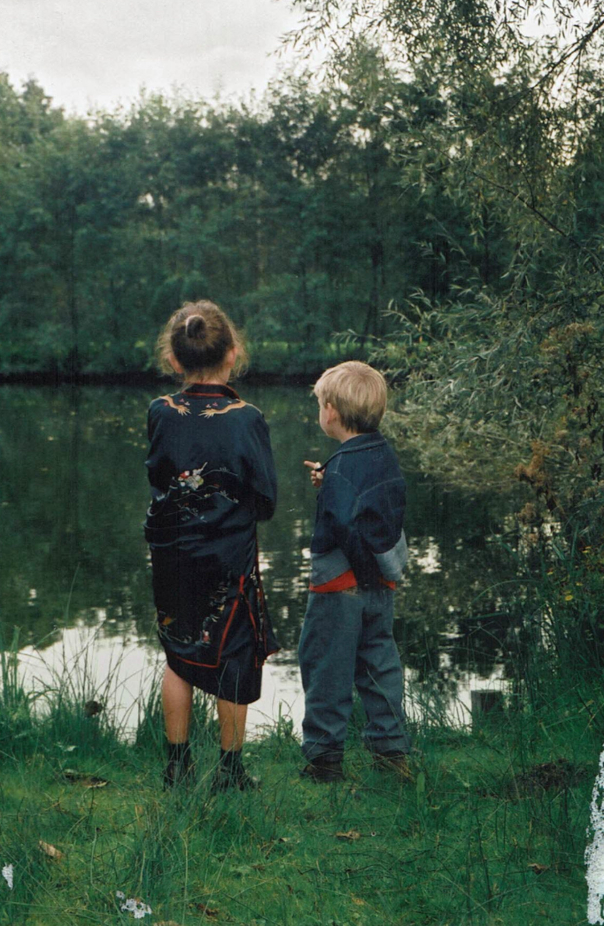 ‘De vrouwen in de familie zijn bovenmenselijk sterk’: actrice Violet ...