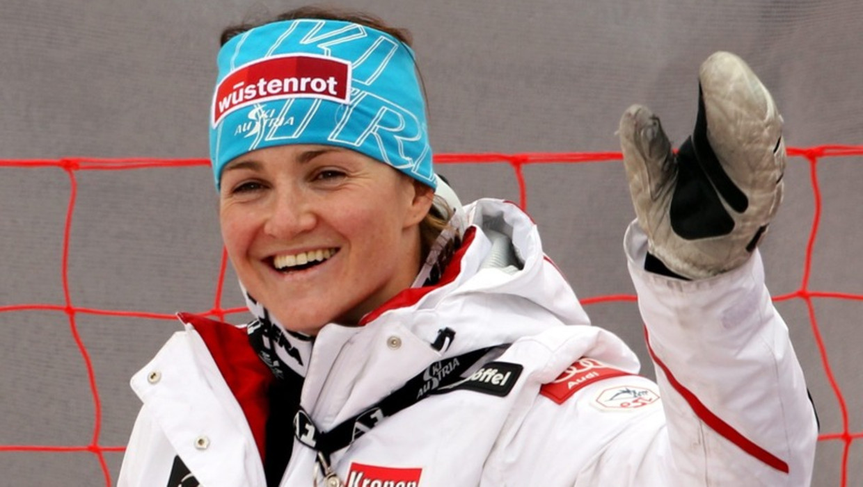 Elisabeth Görgl pakt wereldtitel afdaling op WK alpijnse ski