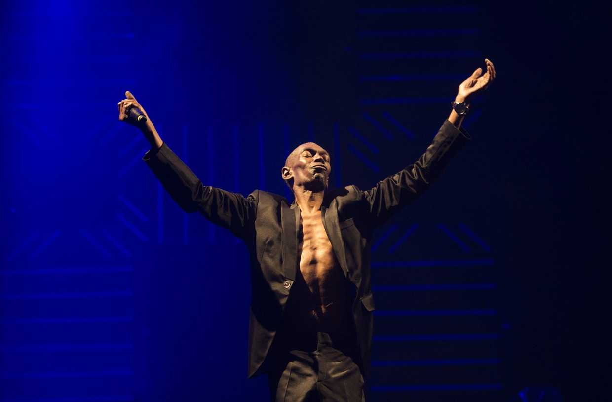 Zanger Maxi Jazz (65) van Faithless overleden | De Morgen