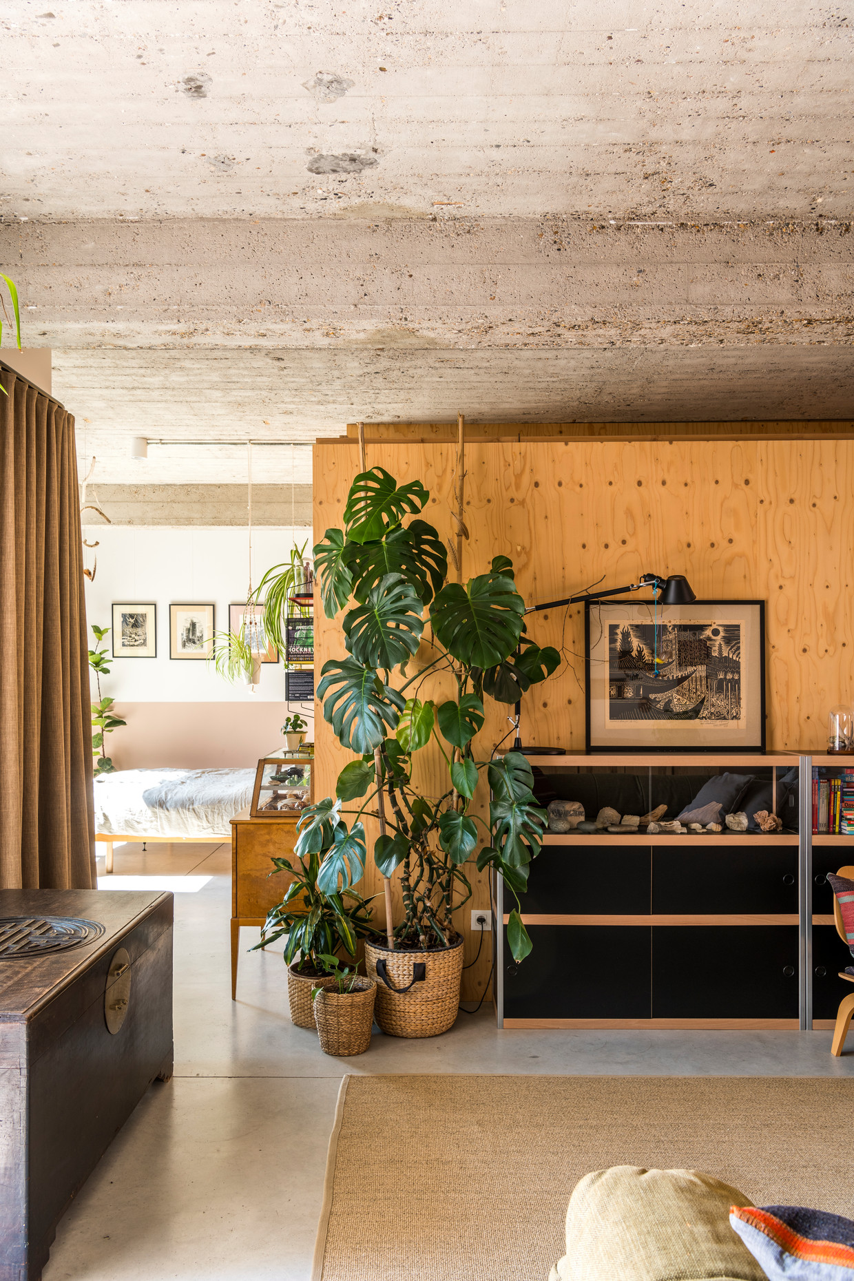 Heidi en haar dochter wonen in een lichte, loftachtige flat in het hart ...