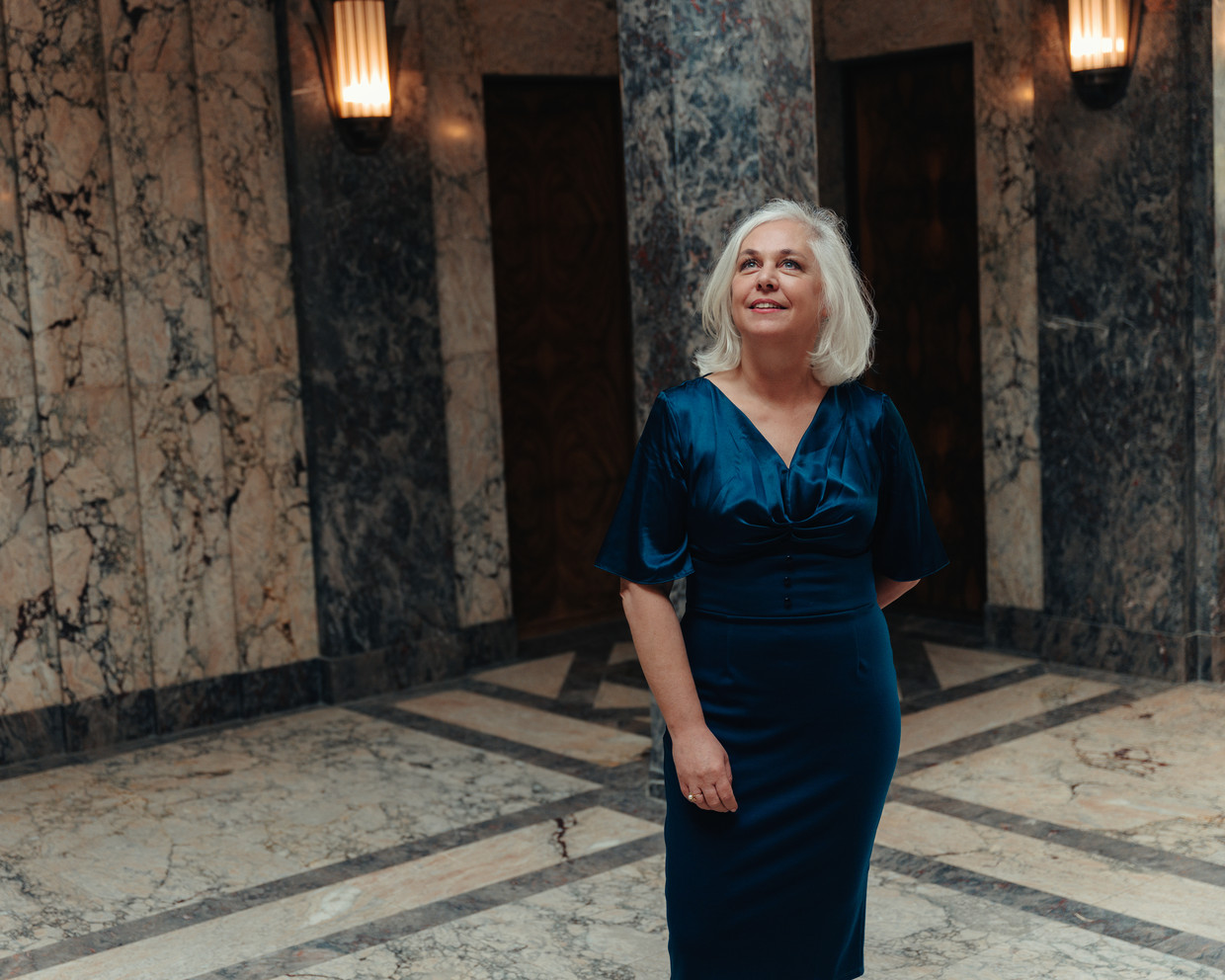 NAVO-ambassadrice Ariadne ­Petridis: ‘Poetins macht in eigen rangen is ...