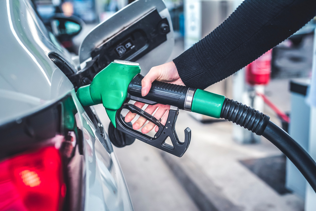 Benzineprijs vandaag op laagste niveau sinds vorig jaar | De Morgen