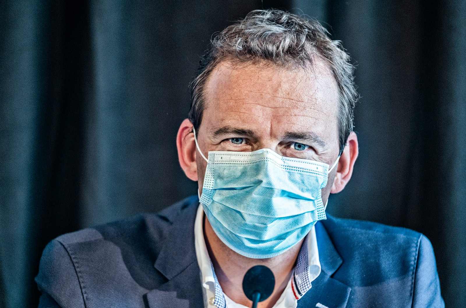 Wouter Beke laten dansen terwijl ‘Geniet van het leven, het duurt toch ...