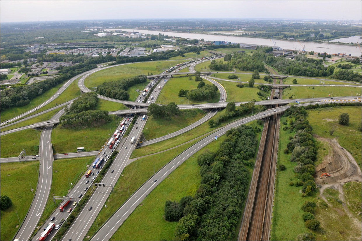 Hele weekend problemen verwacht door werken op Antwerpse ring naar Gent