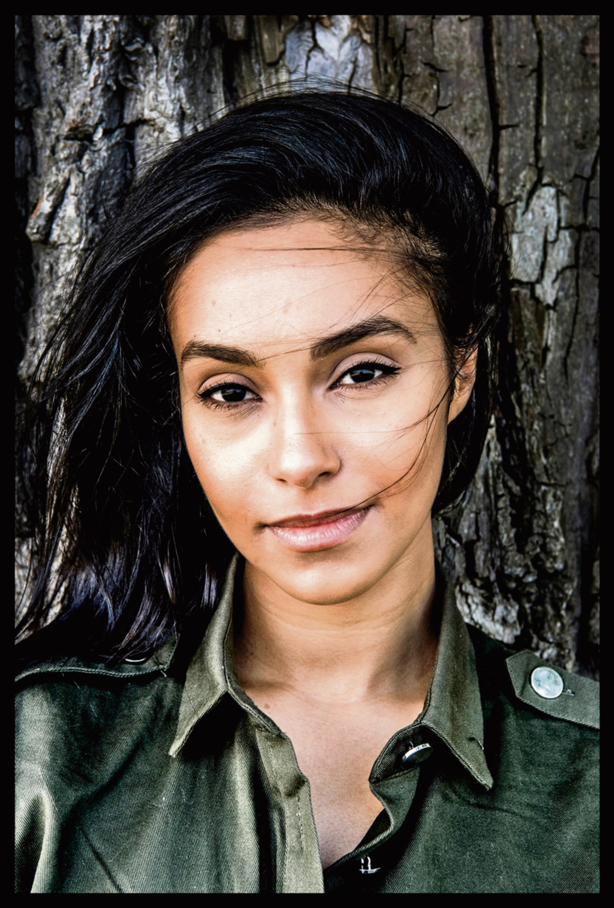 De patser in Nora Gharib: "Ik draag geen hoofddoek, maar het is de ...