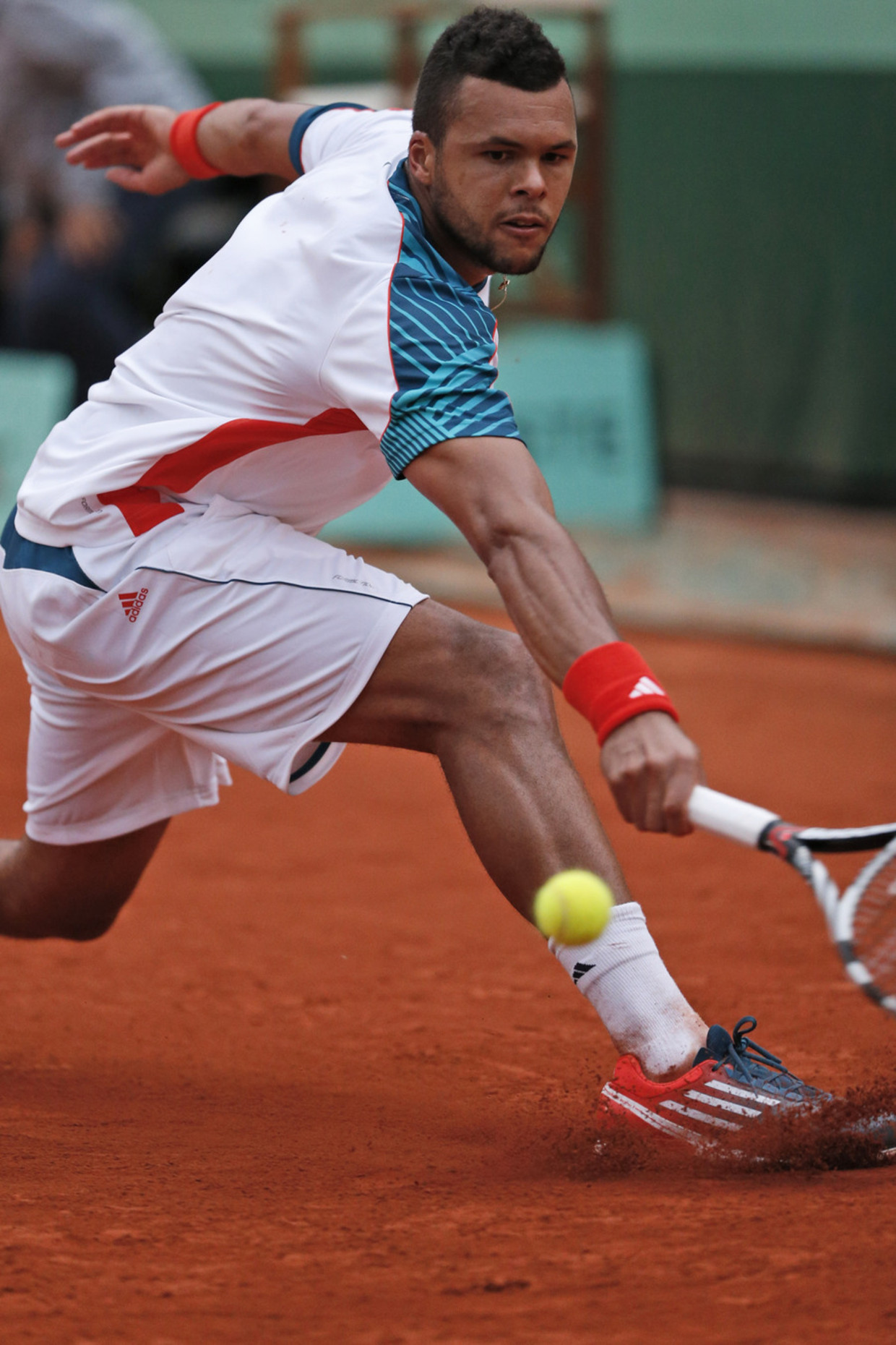 Fluitconcert omdat Tsonga moet stoppen op twee games van winst