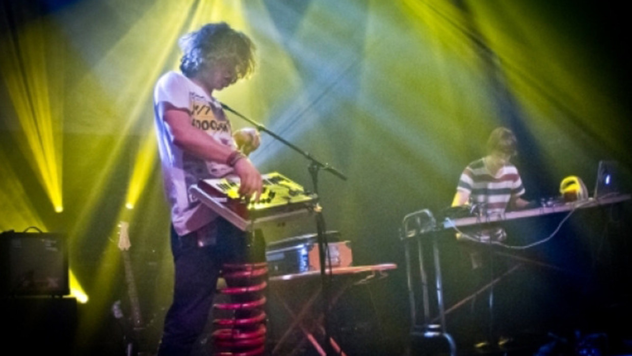 Compact Disk Dummies op Ten Days Off: "Onze live performance is ons ...
