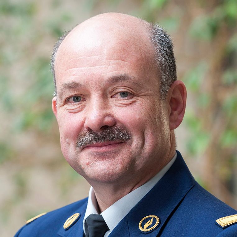 Nummer 2 van federale politie zet stap opzij, een dag nadat beelden uit ...