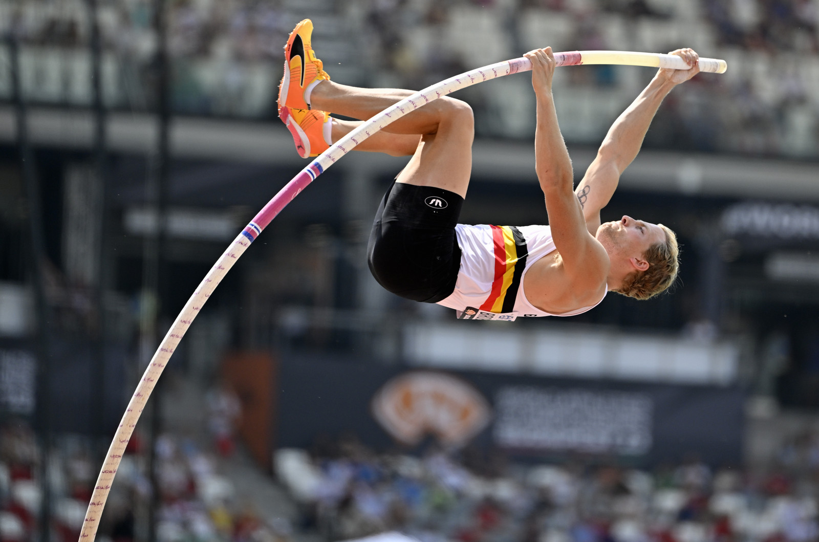 ‘Je hoeft niet klein te denken omdat je uit een klein land komt’: Ben ...