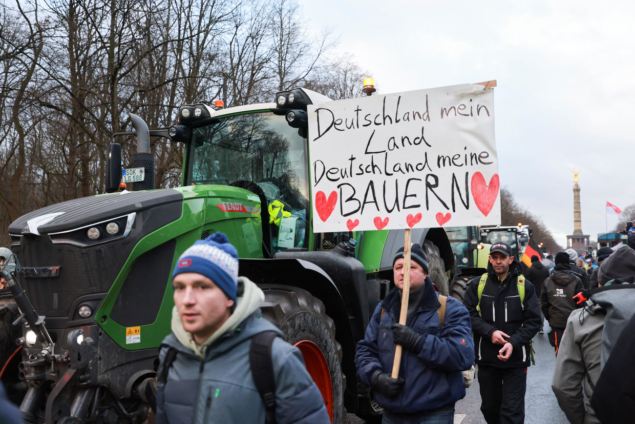 Aanloop naar laatste Duitse boerenprotest ontregelt verkeer in Berlijn