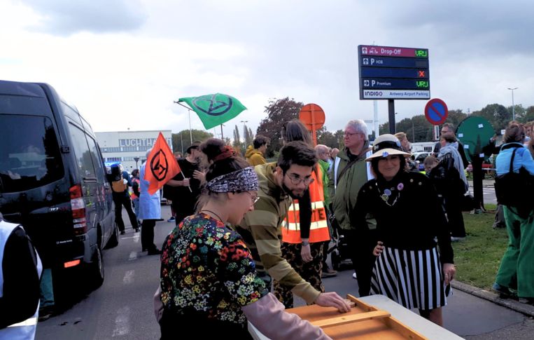 Actievoerders vragen andere bestemming voor luchthaven van Deurne: ‘Ik ...