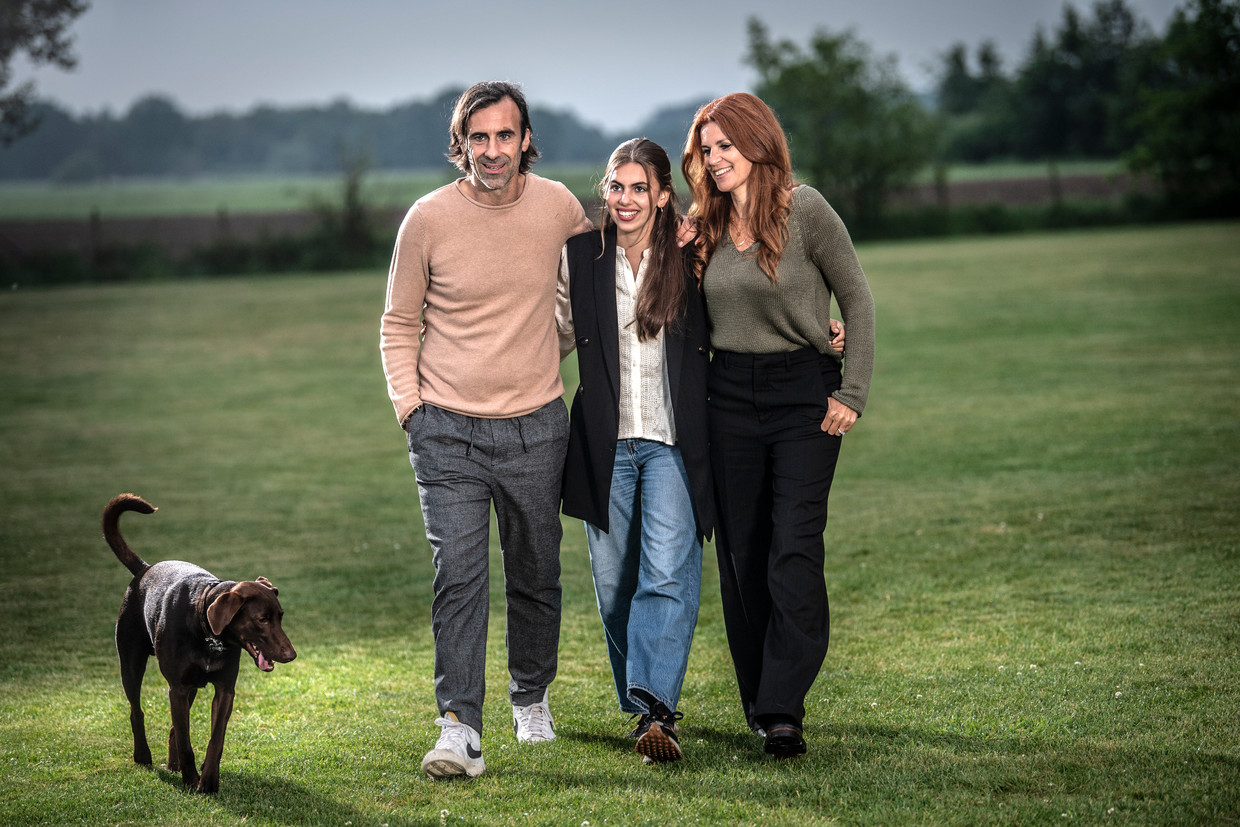 Manou (16), dochter van Jan Schepens en Katja Retsin: ‘Ik zie acteren ...