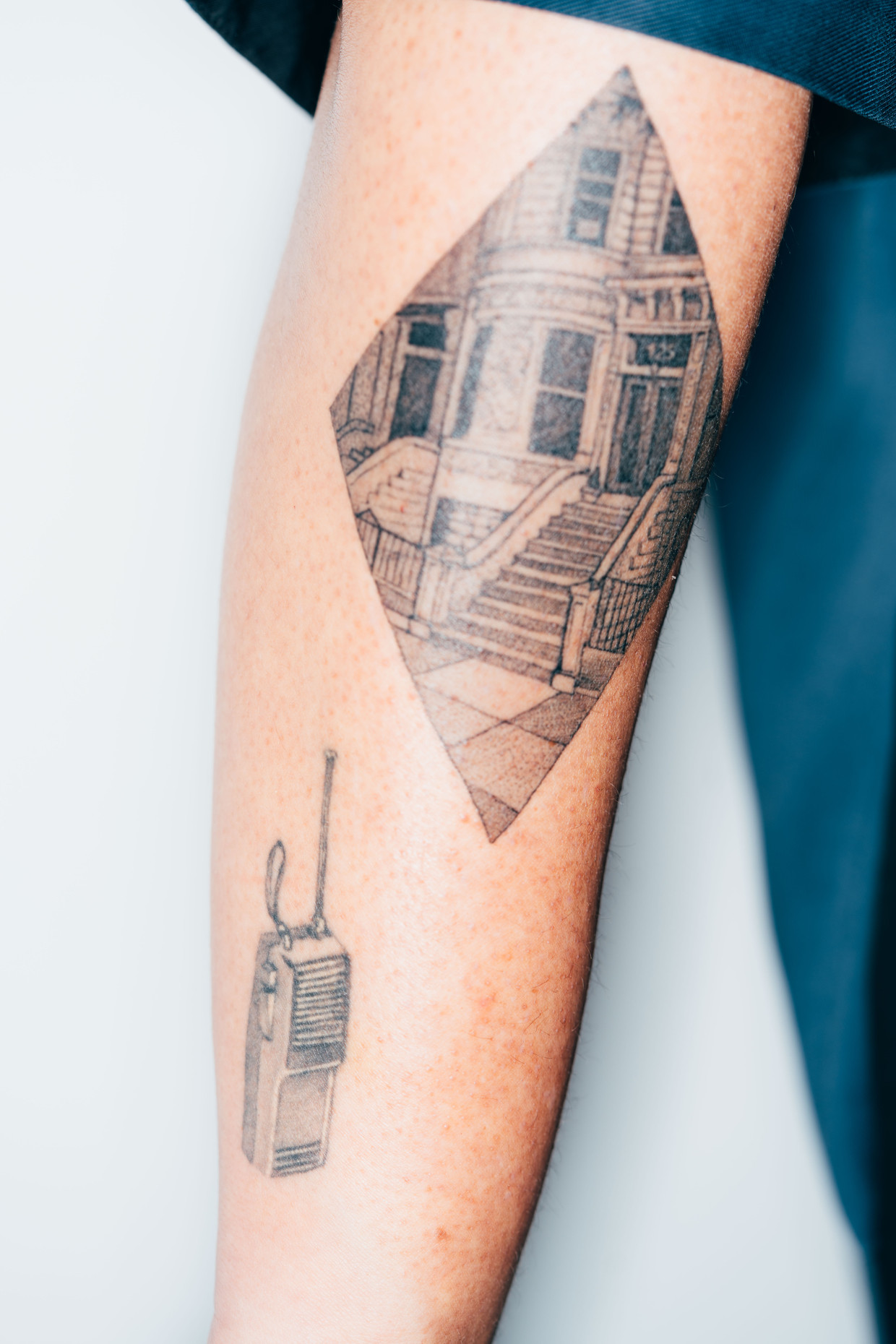 Je lijf als levend canvas voor microtattoos: 6 fans tonen hun collectie