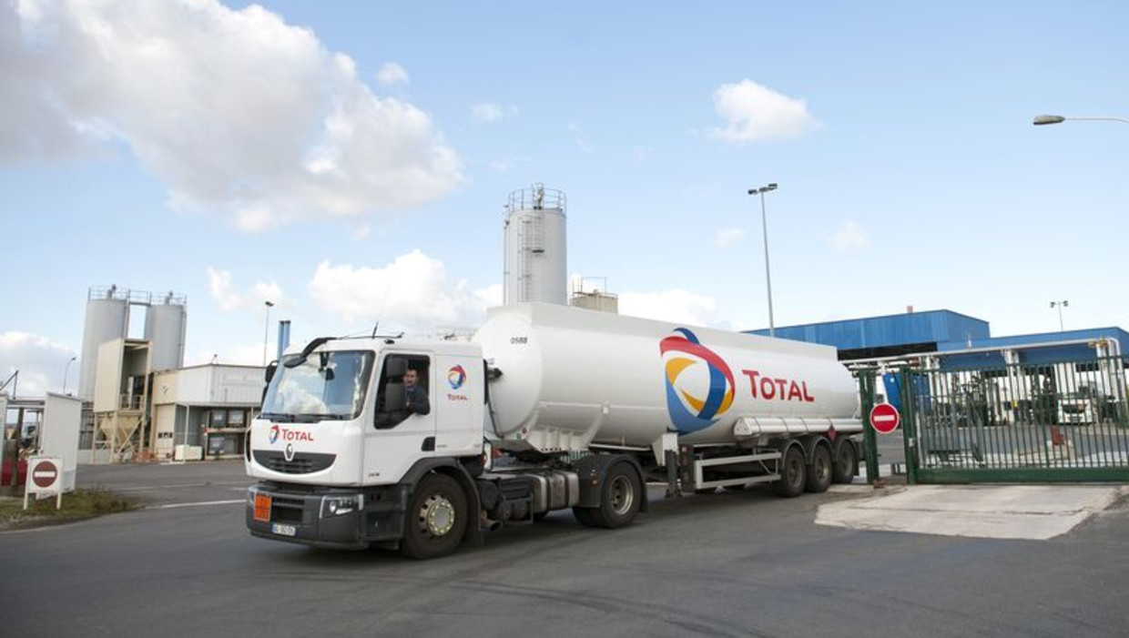 Raffinaderijen van Total hervatten vandaag het werk | De Morgen