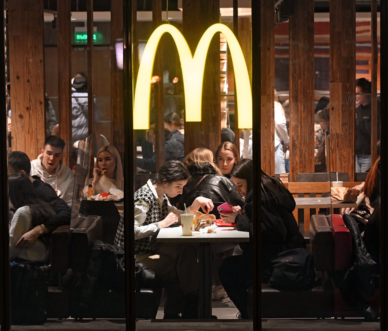 Razendsnel stijgende prijzen, dreigende armoede en mogelijke tekorten ...