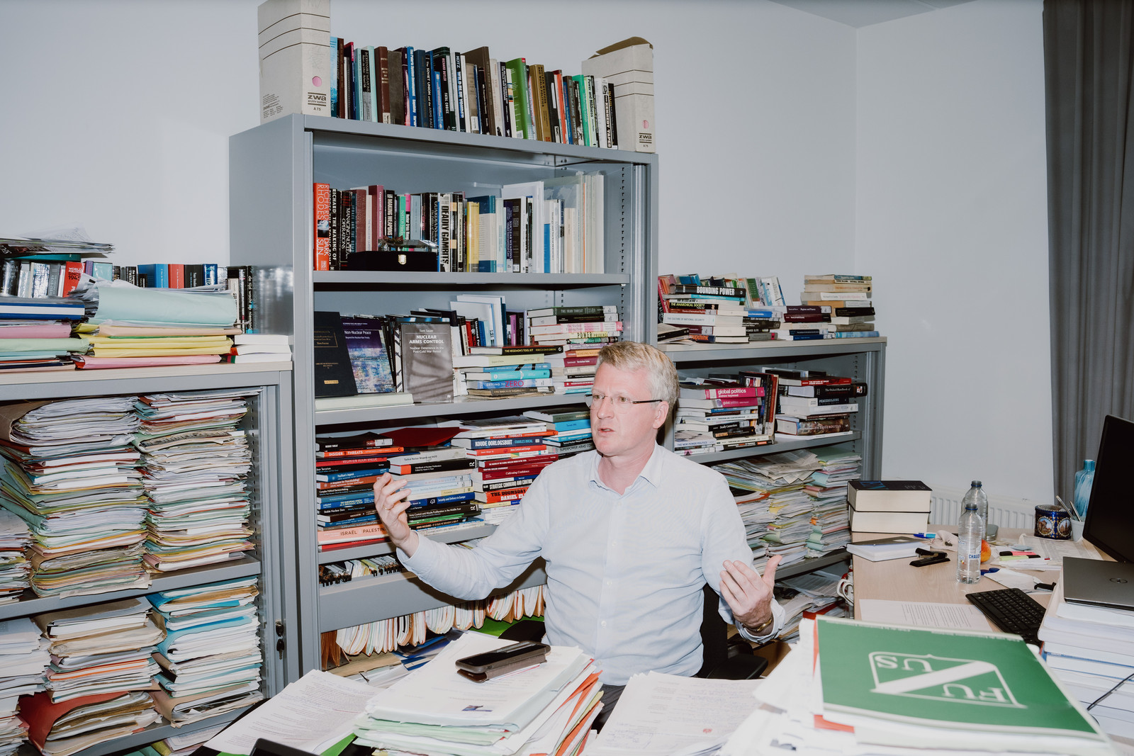 ‘Toplui uit het leger geven toe dat er een probleem is’: professor Tom ...