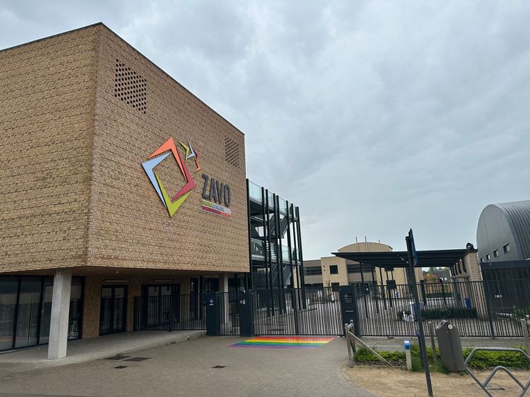 ‘We zullen gewapend komen om onze vriend te wreken’: leerlingen ...