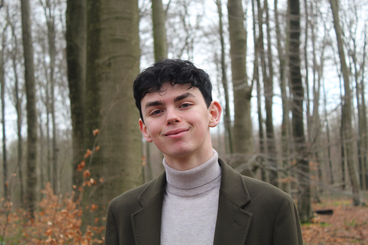 Voorzitter Jong Vld Leuven met schedelfractuur en hersenbloeding in ziekenhuis na geval van ...