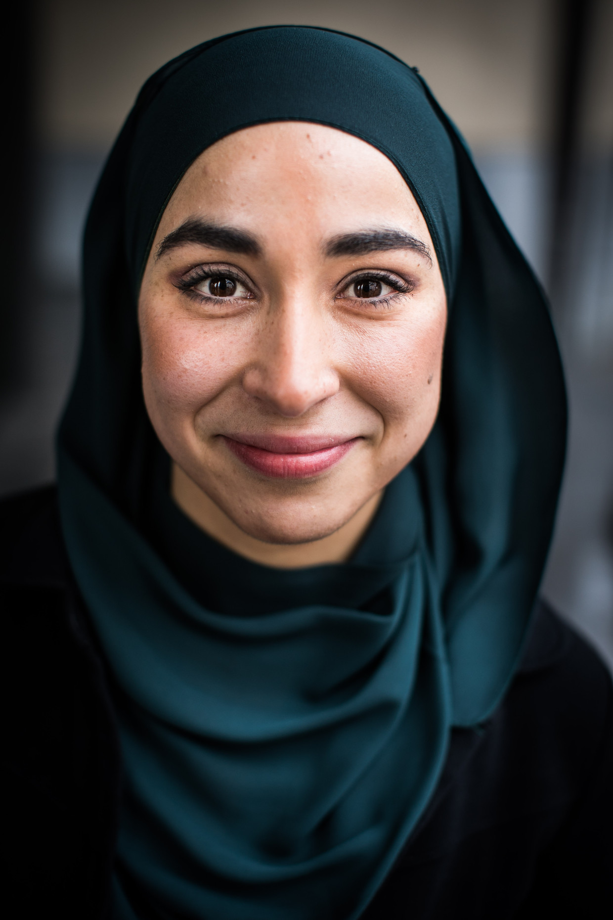 Hafsa El-Bazioui wordt eerste Vlaamse schepen met hoofddoek na monsterscore