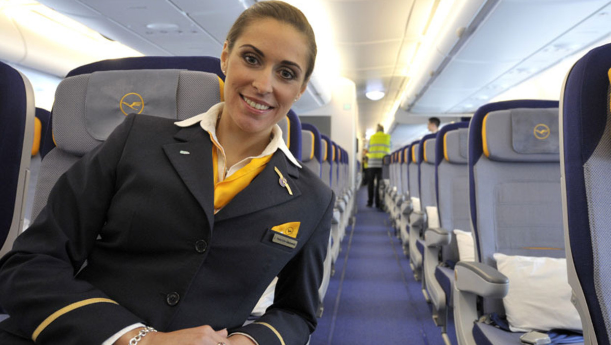 Stewardessen Lufthansa krijgen meer loon | De Morgen