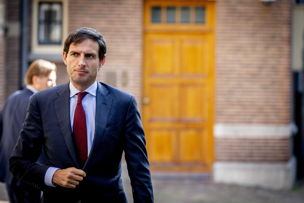 Nederland draagt minister Wopke Hoekstra voor als opvolger Timmermans ...