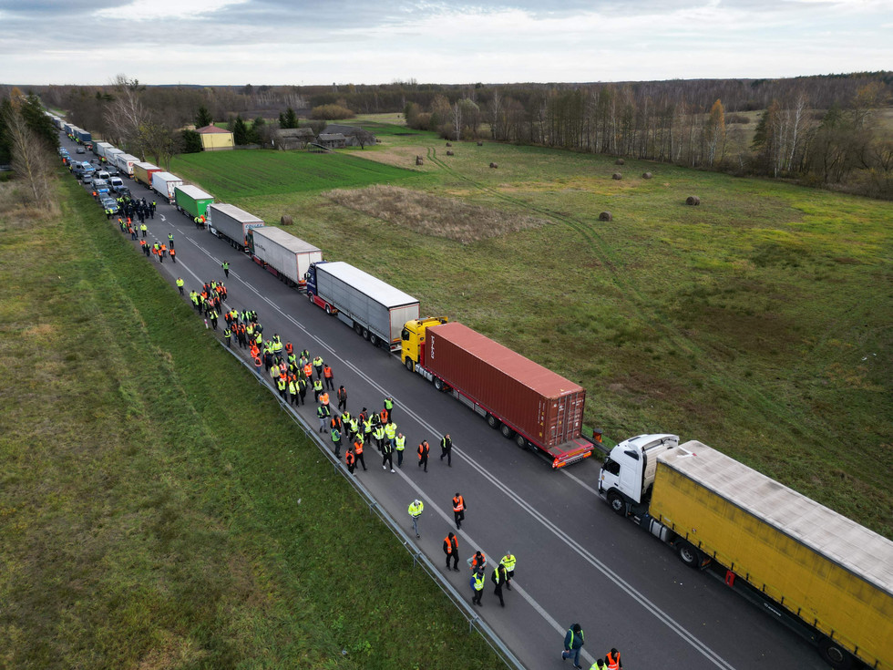 Live - Oekraïne. Oekraïne en Polen openen extra grensovergang om ... Live - Oekraïne. Oekraïne en Polen openen extra grensovergang om ...