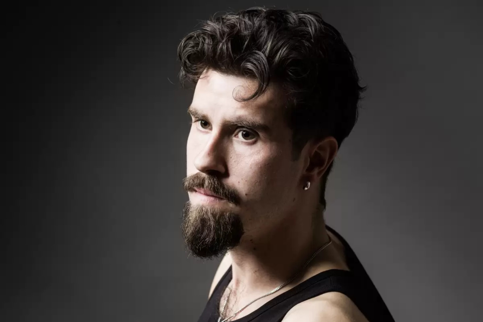 Acteur Aimé Claeys uit ‘1985’: ‘Iedereen is vatbaar om meegesleept en ...