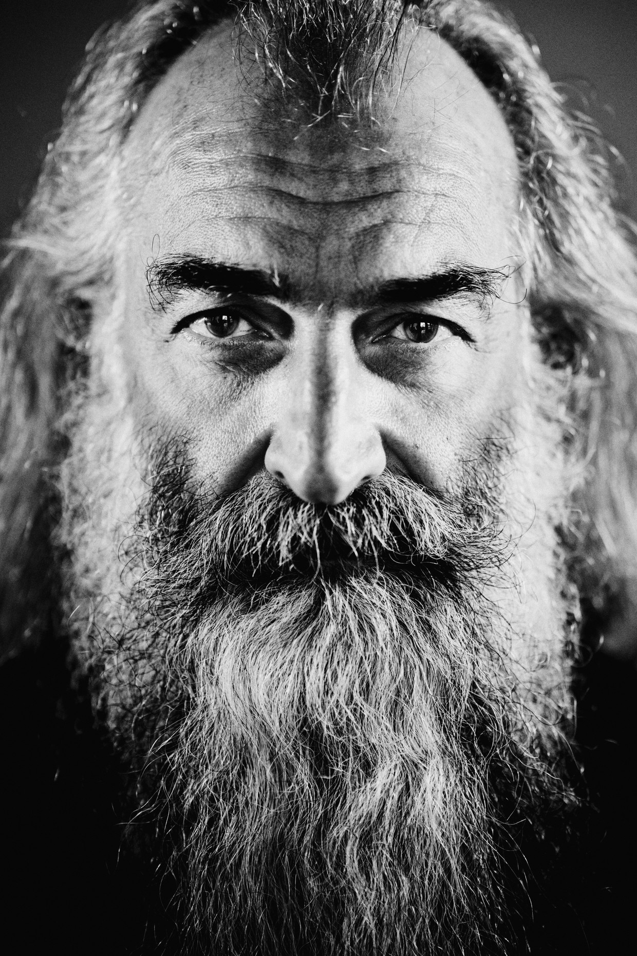 Warren Ellis, boezemvriend van Nick Cave: ‘Ik was maar een junkie ...