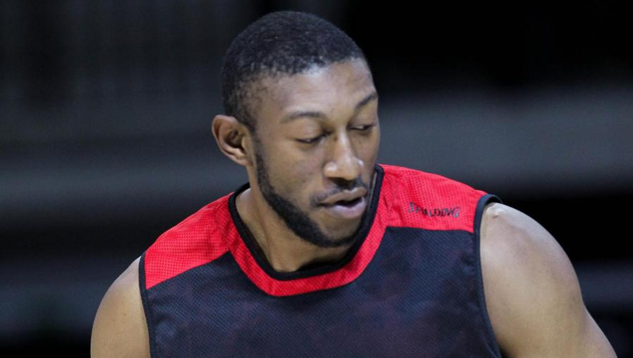 DJ Mbenga mag zich opnieuw bewijzen bij Dallas Mavericks | De Morgen