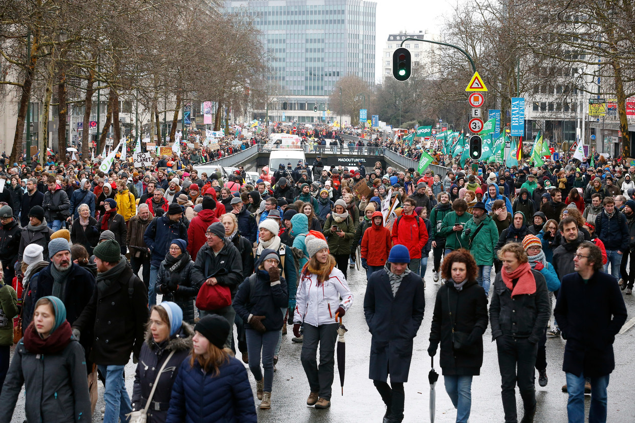 “Zonder toewijzing van aansprakelijkheid van partijen en ministers ...