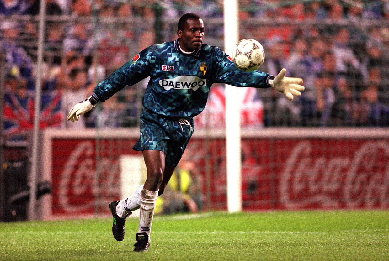 Oud-doelman Stanley Menzo: ‘Als ik oerwoudgeluiden naar mijn hoofd ...