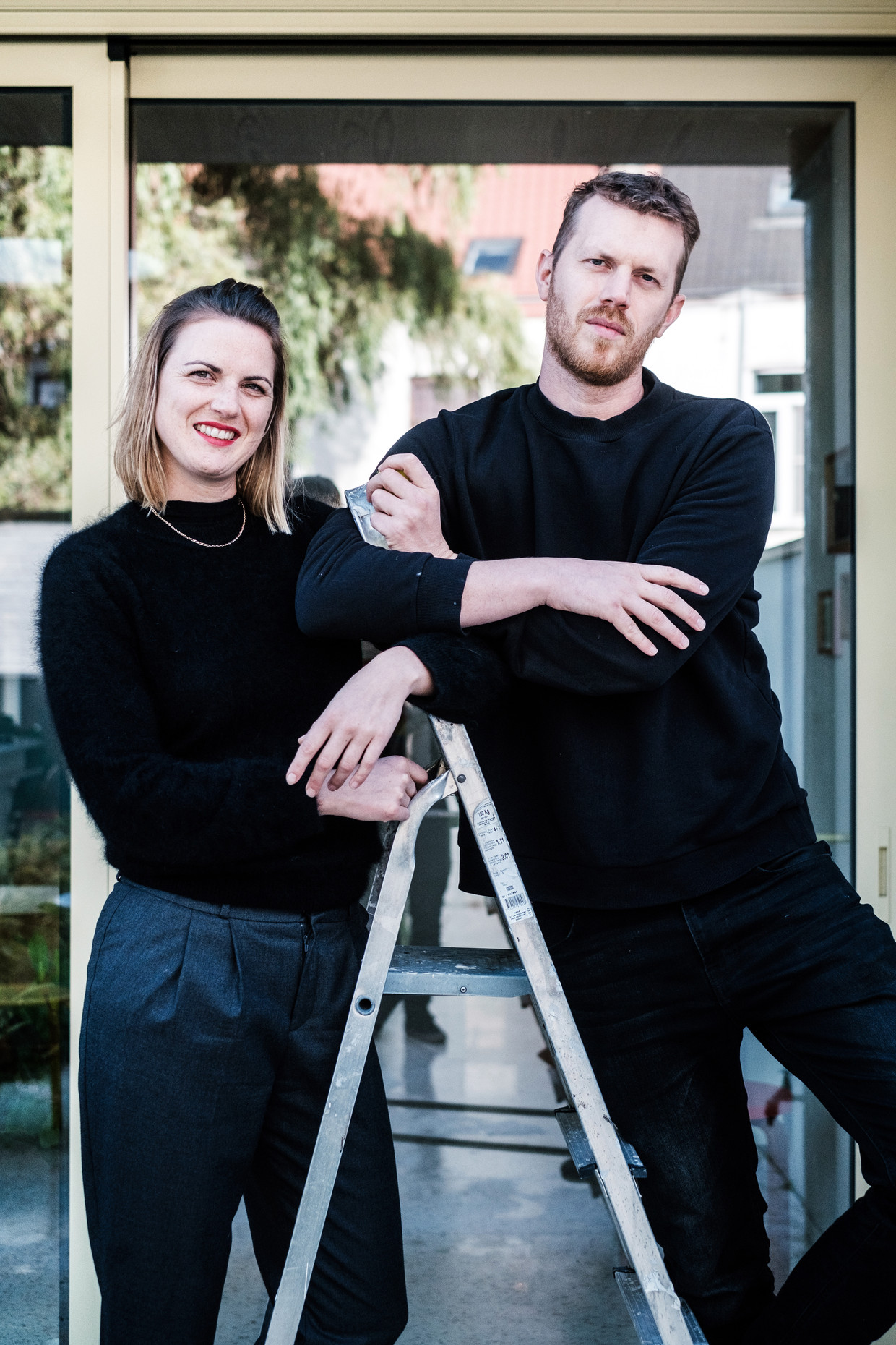 Schrijver Bert Moerman en zus Lore: ‘Het was altijd vloeken op de ...