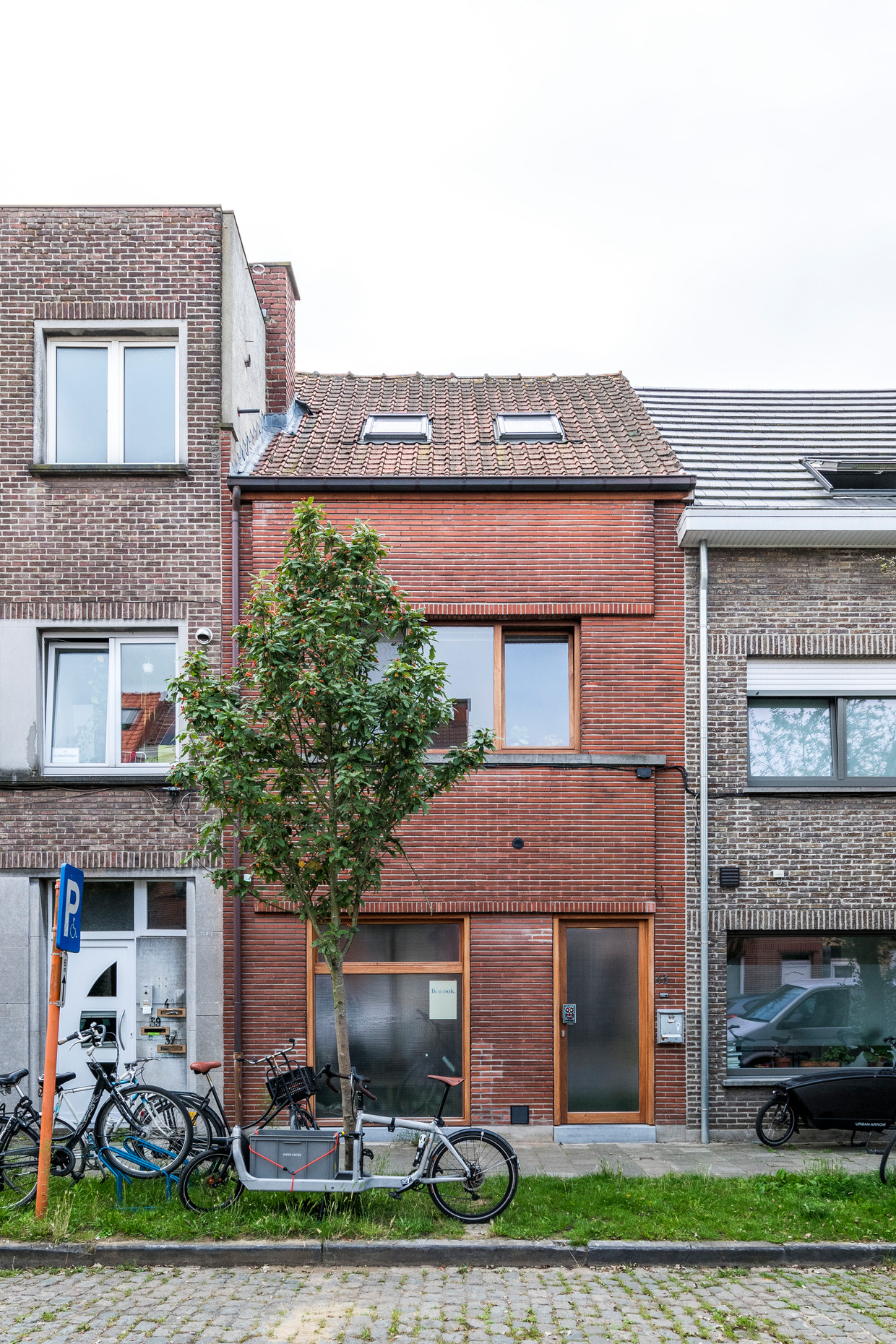 Binnenkijken in een rijhuis met rock-’n-roll in de Brugse Poort