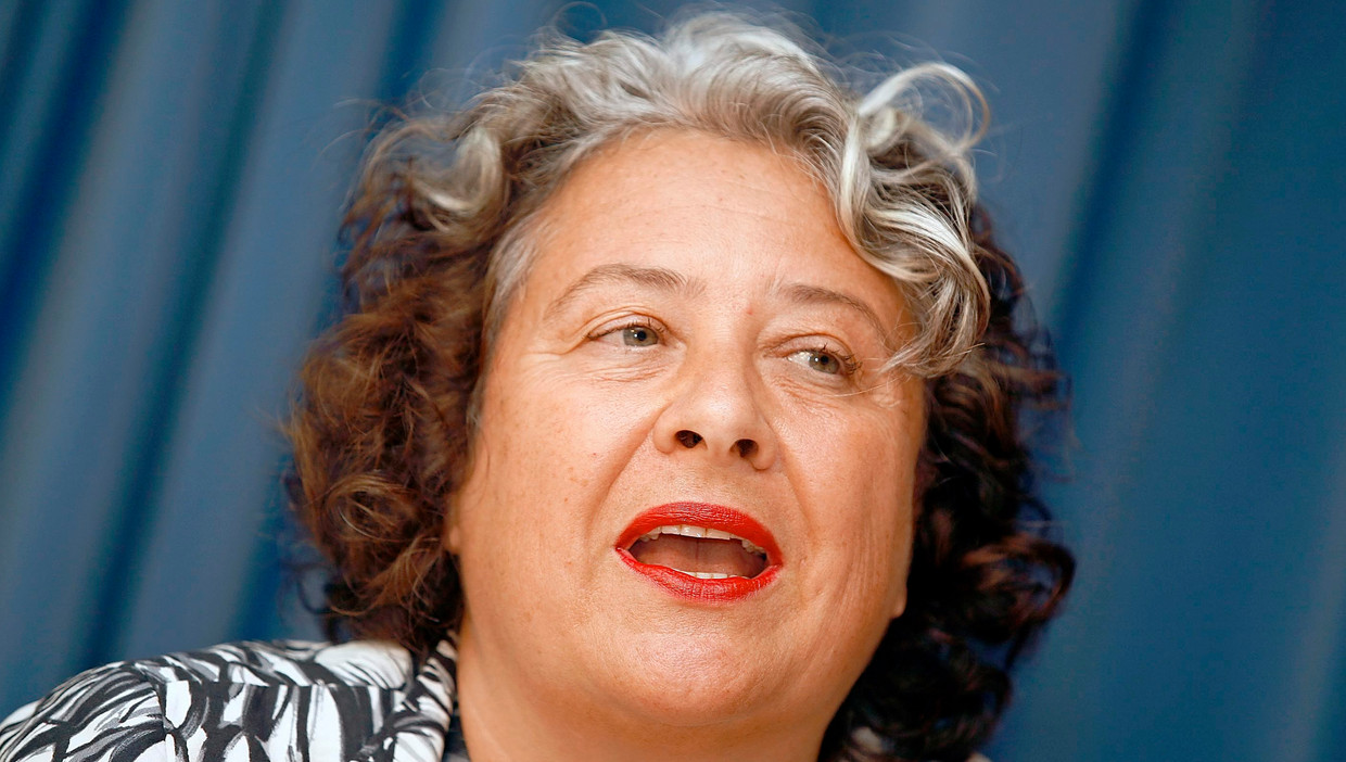 Piet Van Roe geeft fakkel door aan Sandra De Preter | De Morgen