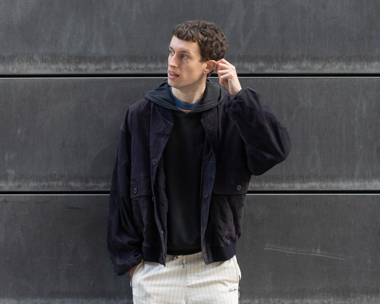 ‘W.’ is een bijzonder romandebuut van de in Antwerpen wonende ...