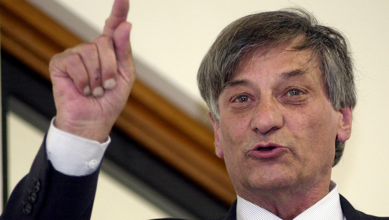 Jan Hoet leidt eerste online kunstbiënnale ter wereld | De Morgen