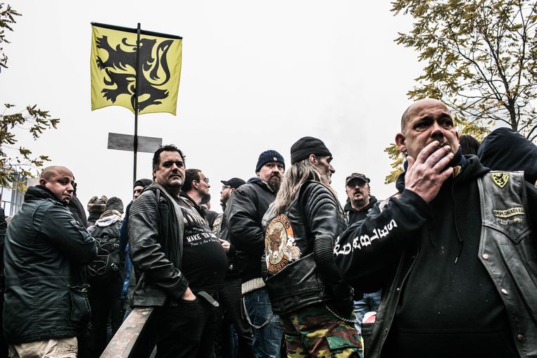 Rechts-extremisme wint zorgwekkend snel terrein, met sociale media als ...