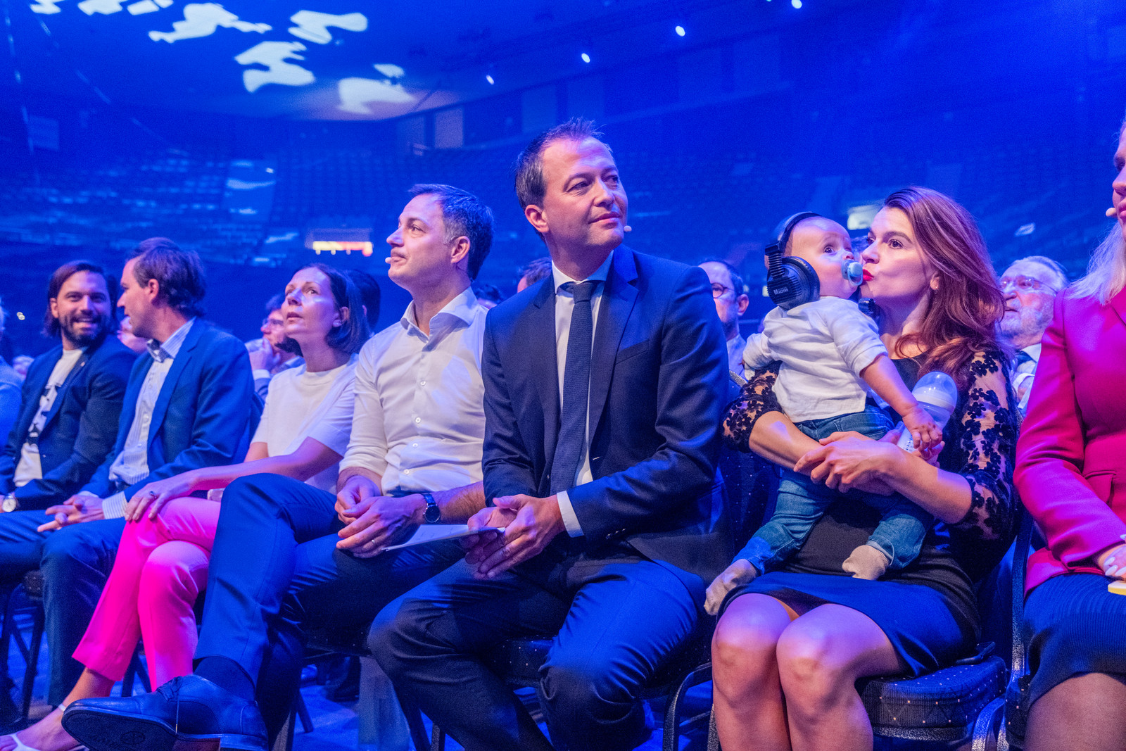 Een spreidstand waar de liberalen hun blauwe broek aan scheurden: waarom Egbert Lachaert opstapt ...