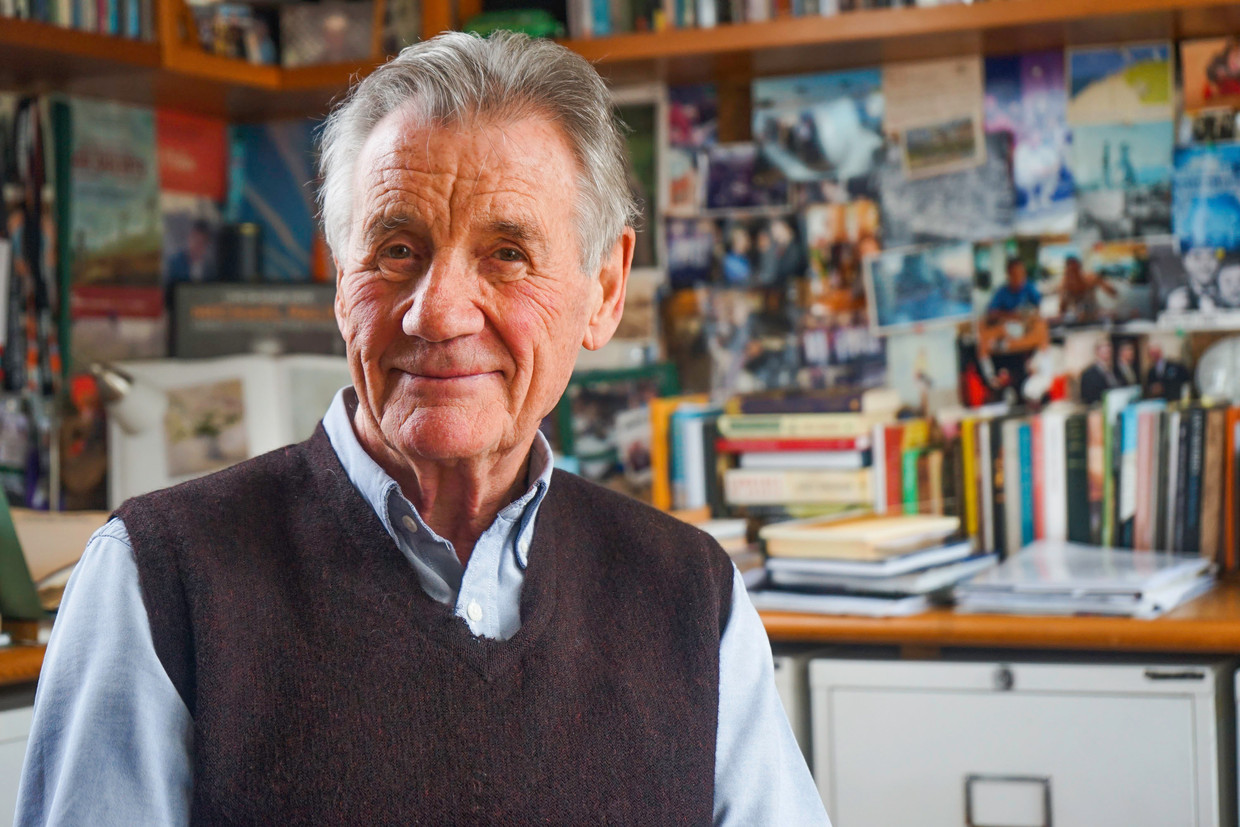 Michael Palin reisde naar Irak en schreef er een boek over: ‘Het ...