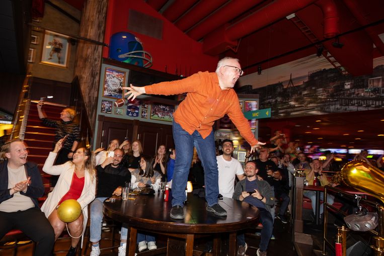 ‘Hier is het bloedserieus’: Zweden viert winst op Songfestival