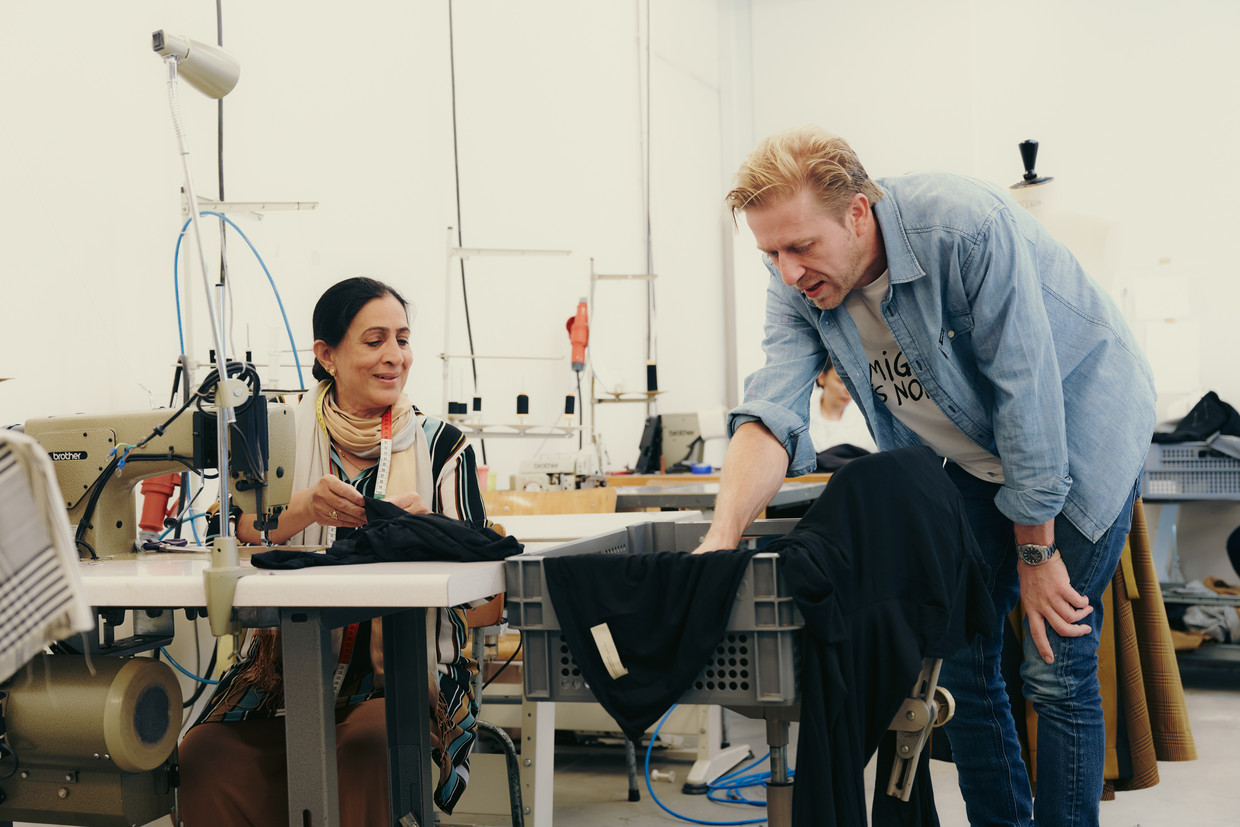 ‘Dat men hen profiteurs noemt, gaat er bij mij niet in’: Tim Van ...