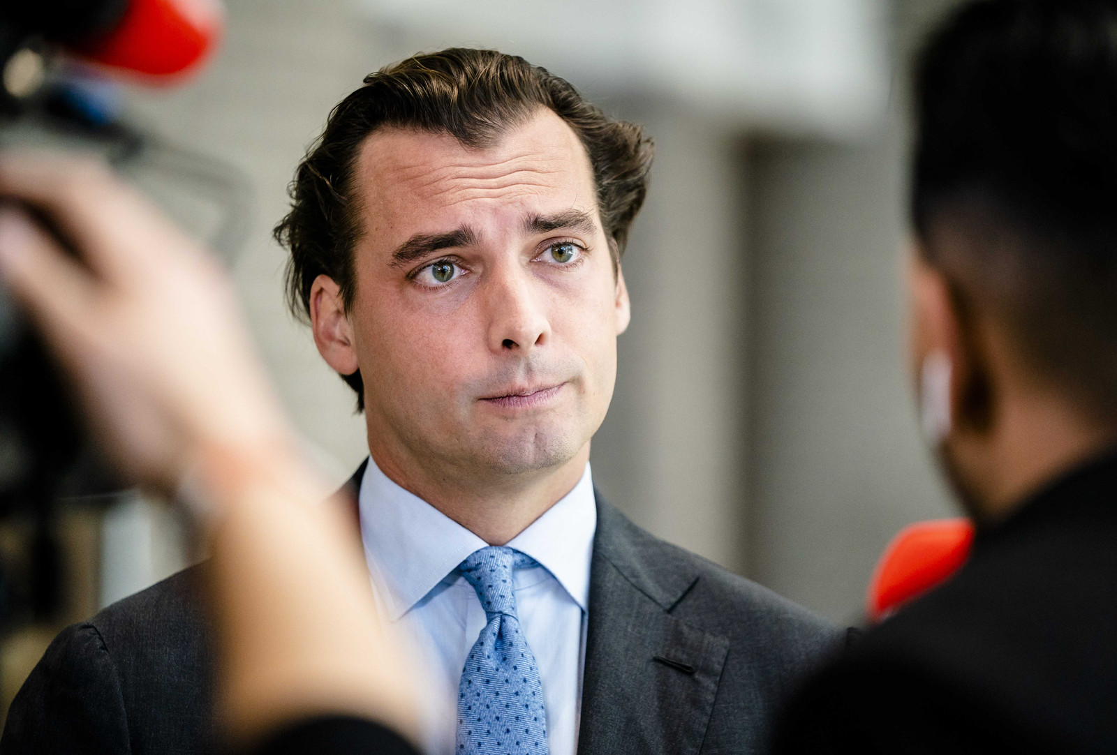 Baudet noemt zichzelf complotaanhanger, en claimt dat ‘reptielen’ de ...