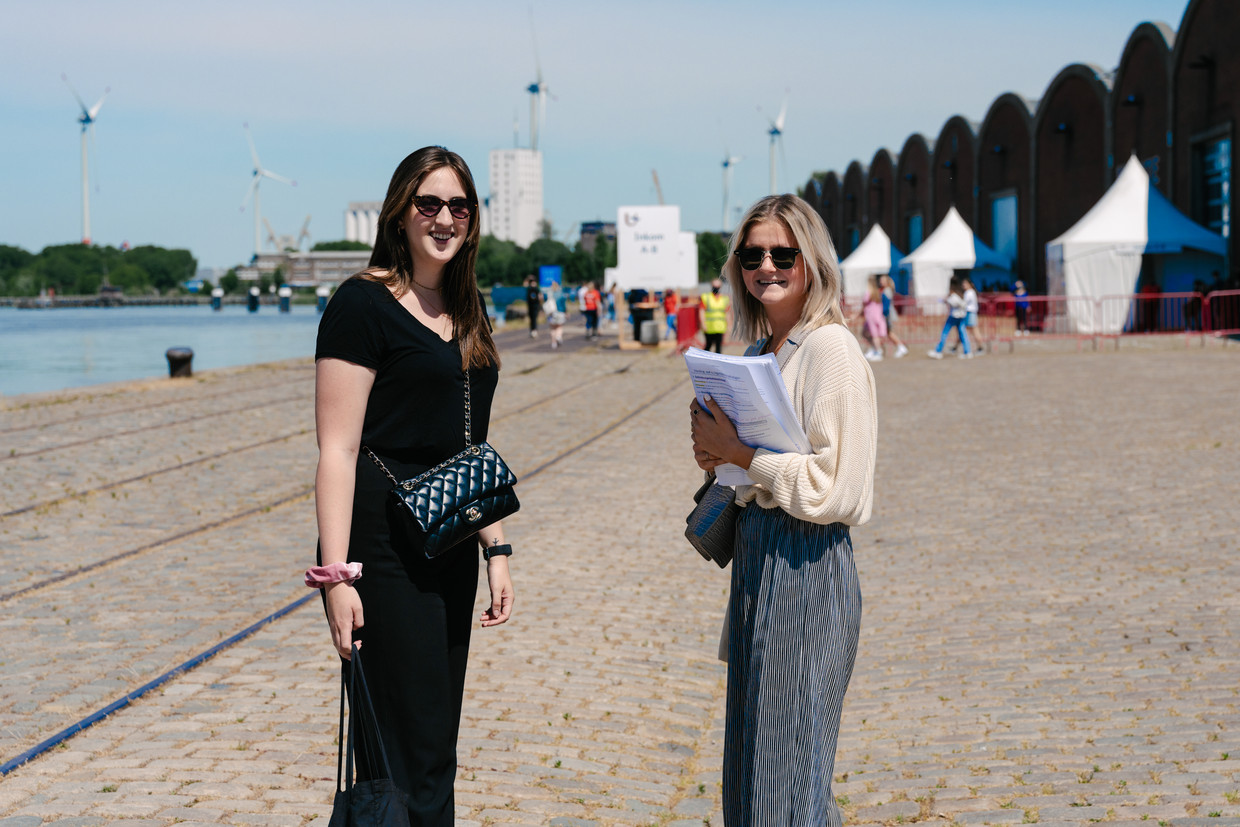 Eindelijk examens, na maanden thuiszitten: ‘Studeren is moeilijk: ik ...