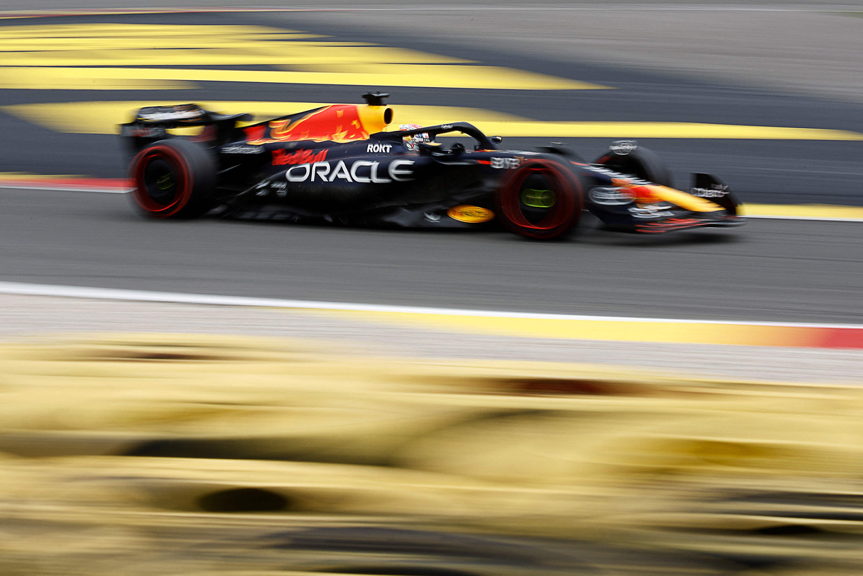 Max Verstappen rijdt ook in Spa-Francorchamps autoritair naar winst ...