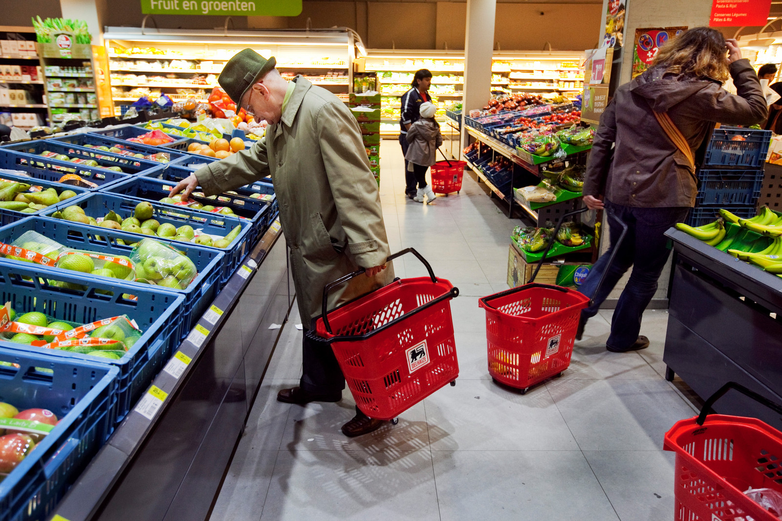 Delhaize wil alle 128 winkels in eigen beheer laten uitbaten door ...
