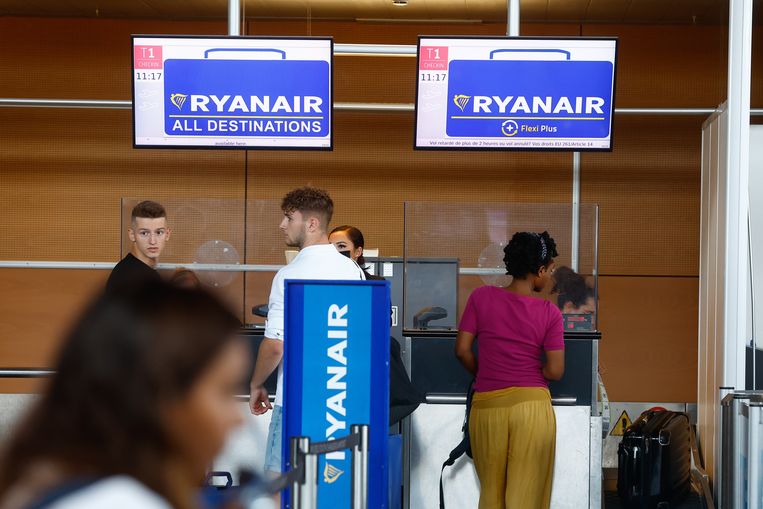 Nu ook bevestigd: Belgische piloten van Ryanair staken in weekend van ...