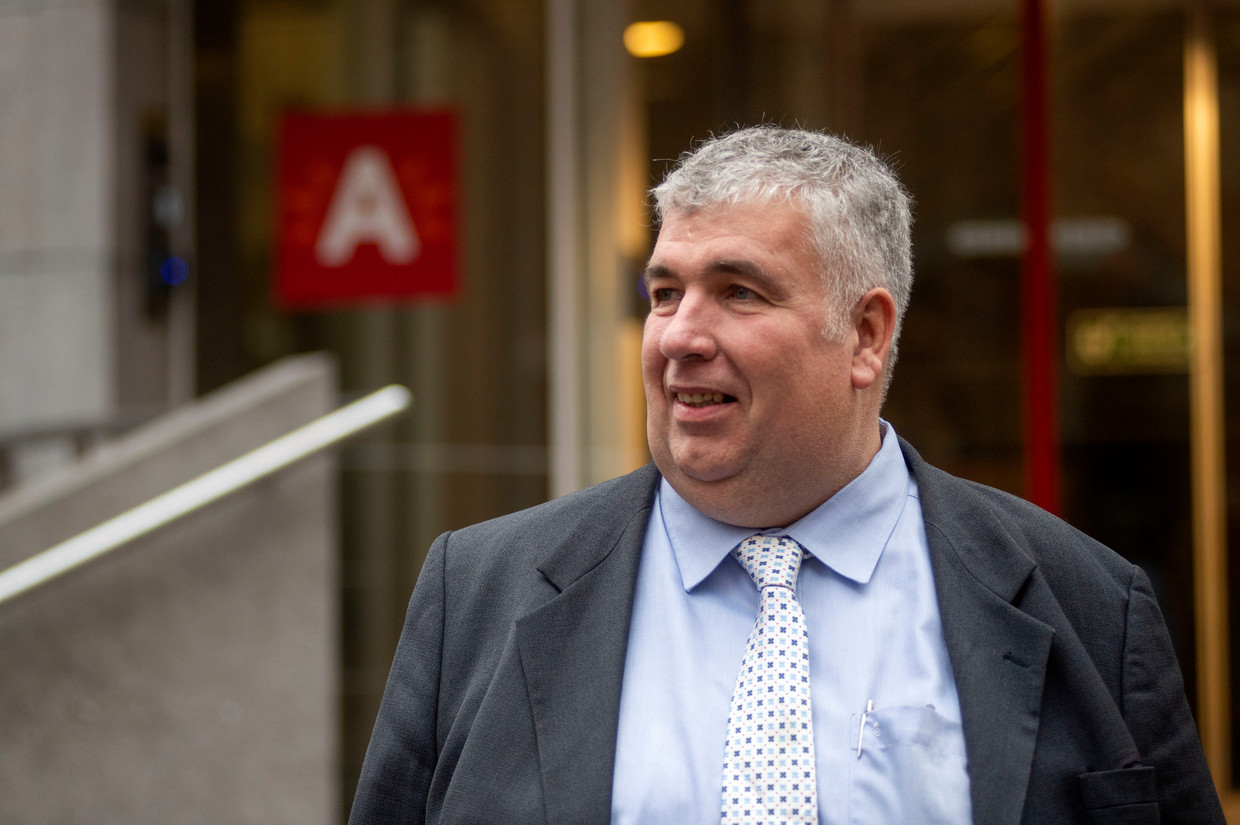 Peter Wouters (N-VA) vervangt Ludo Van Campenhout in Antwerps ...