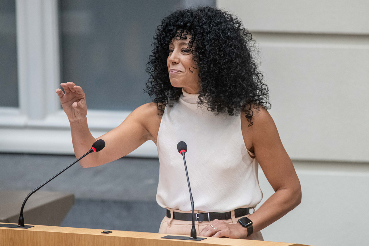 Sihame El Kaouakibi krijgt 1 euro symbolische schadevergoeding van ...