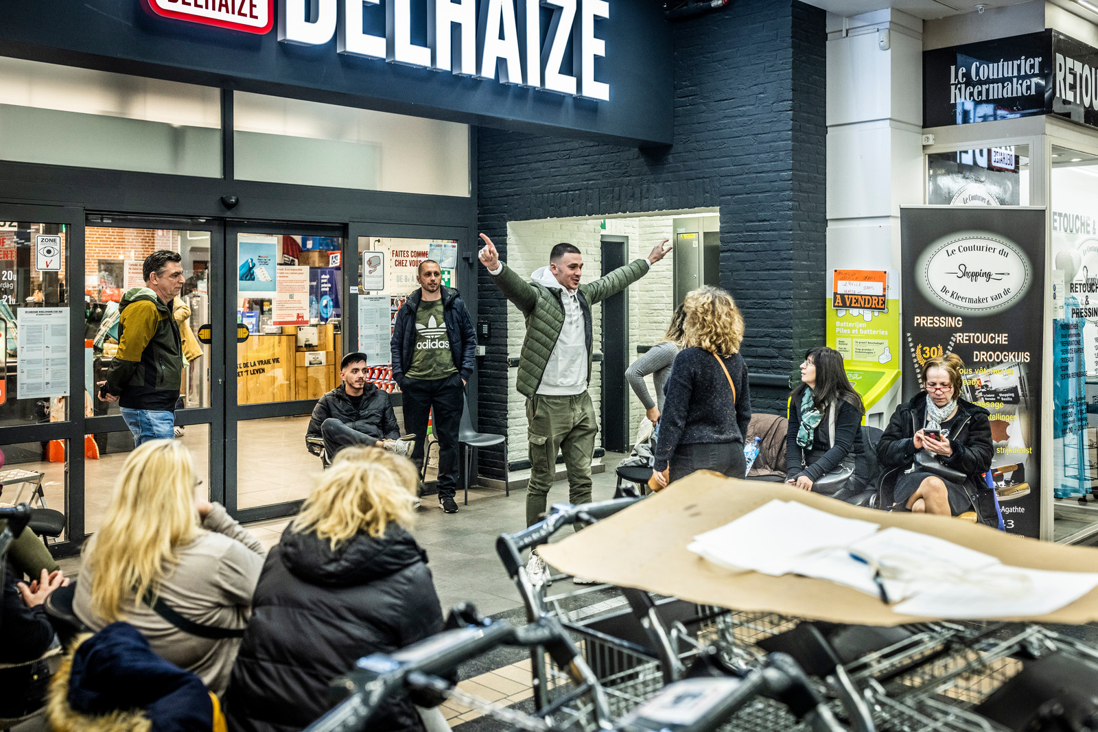 Tussen het stakende personeel van Delhaize: ‘De top is zoals de eerste ...