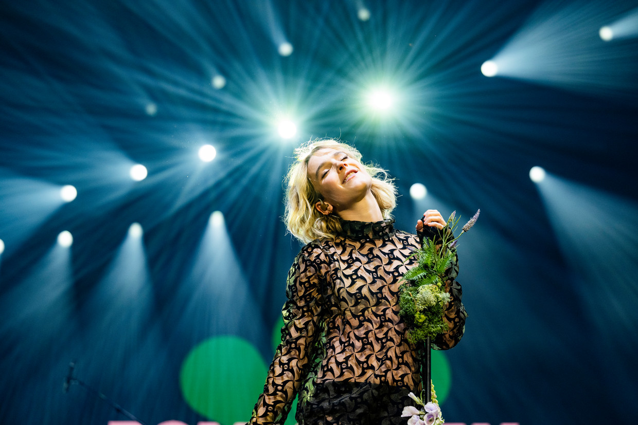In het Sportpaleis verslikte meer dan één Pommelienfan zich in haar Fristi, maar het was Bazart ...
